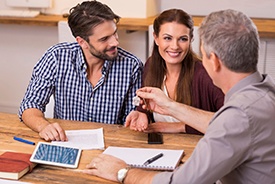 Leasing an Apartment vs. Leasing a House: A Side-By-Side Comparison